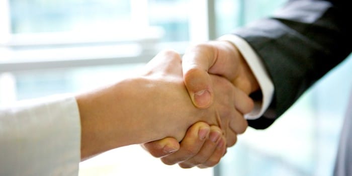 How to Build the Social Skills Habit (5 Habits to Win The Social Game)