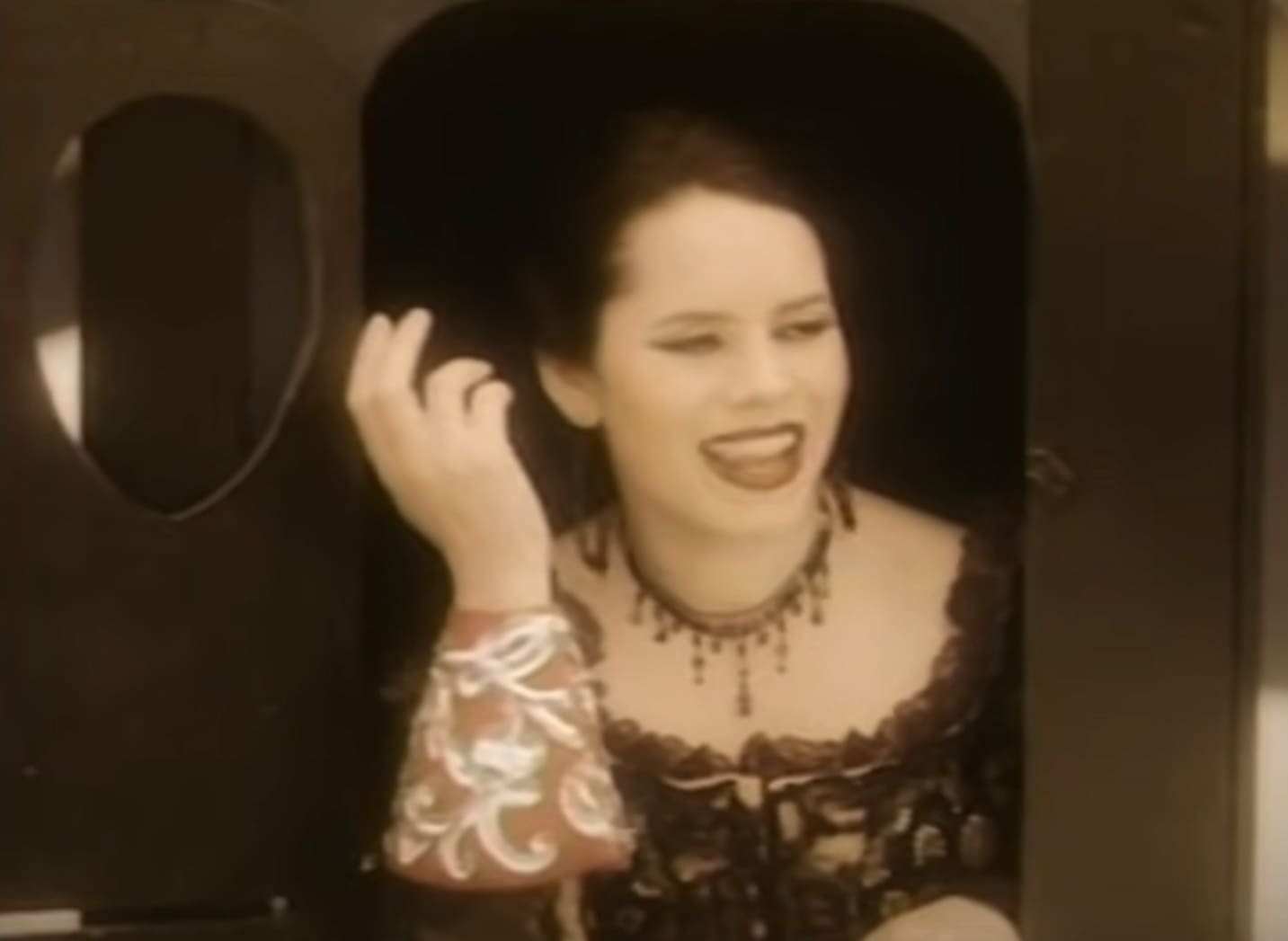 29 Best Songs About Gratitude & Being Thankful | Develop Good Habits